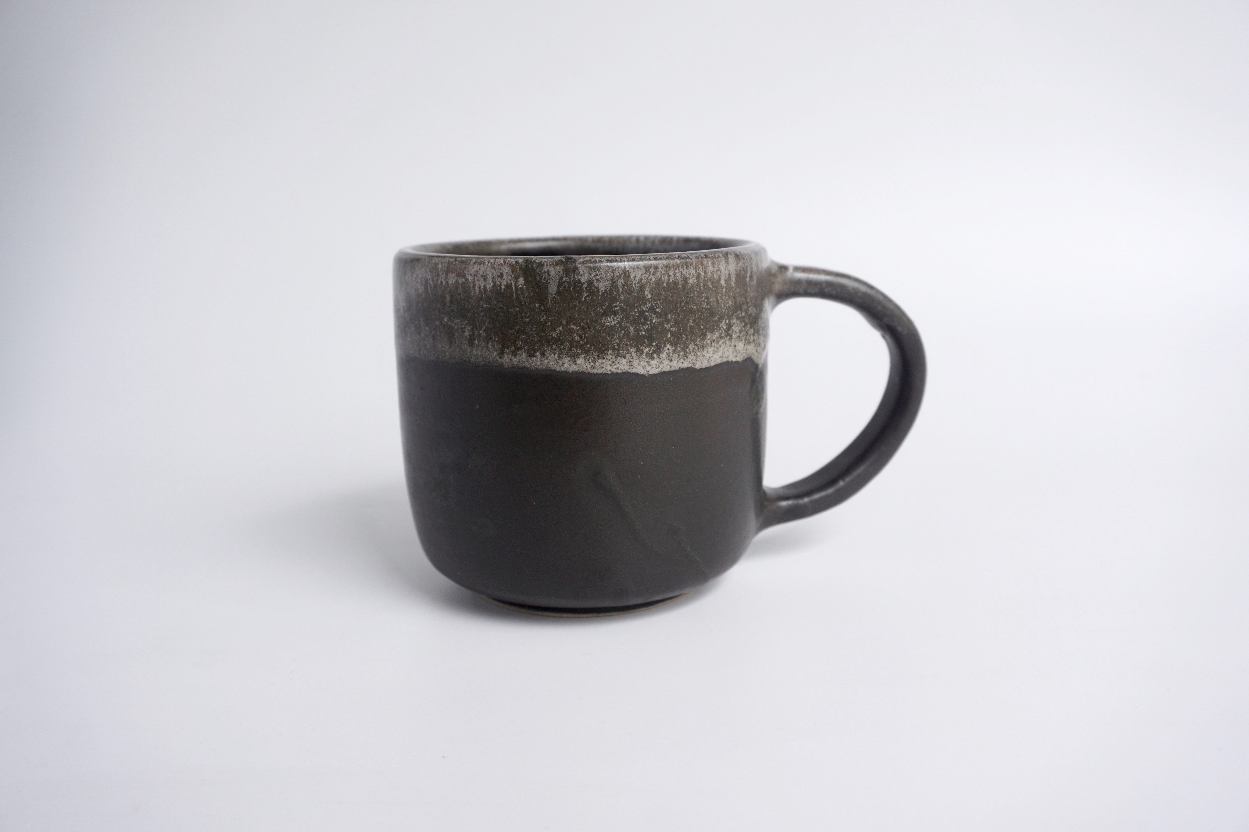 Raven cup by Geluk Studio | Handmade cup tableware Singapore – Eat & Sip