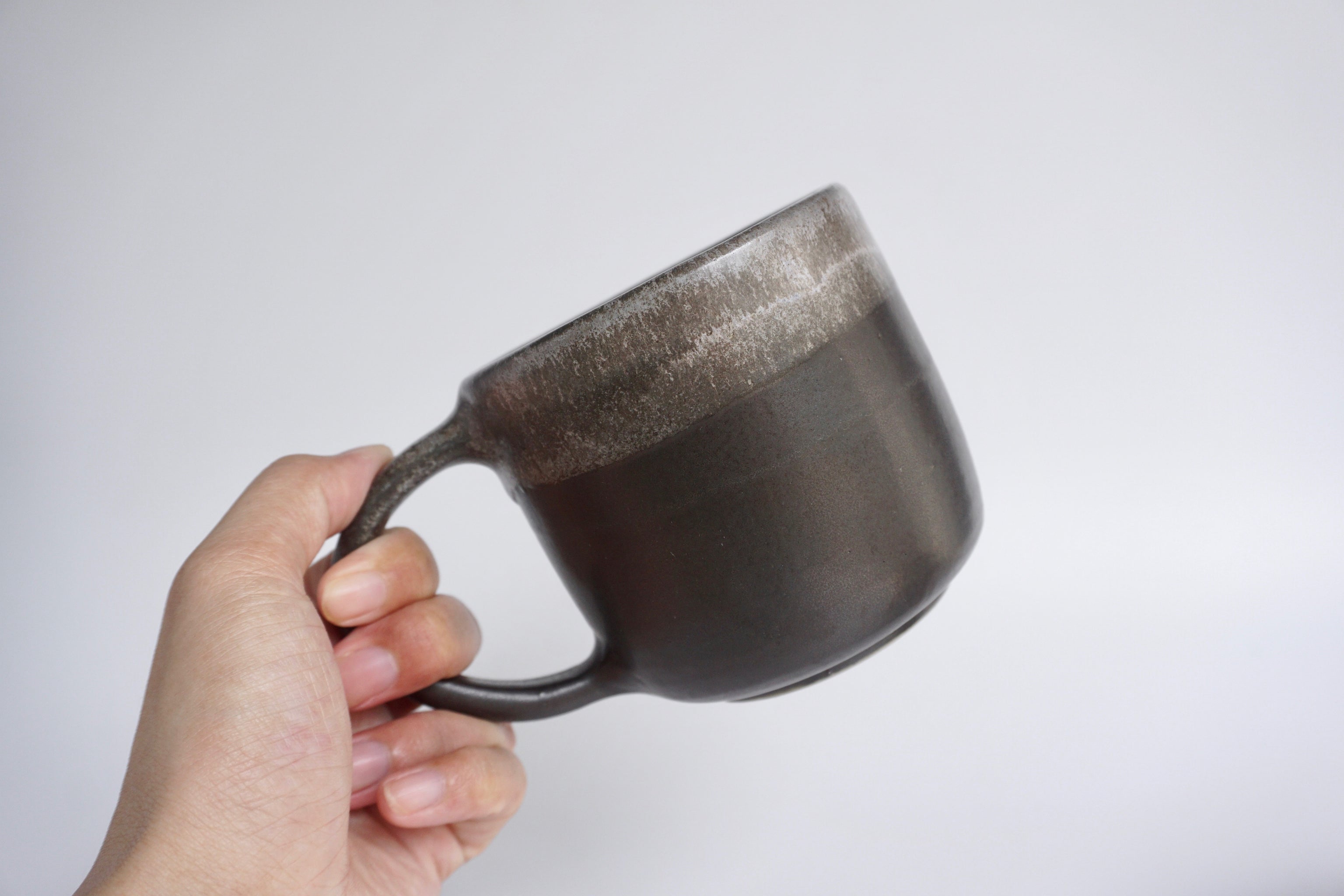 Raven cup by Geluk Studio | Handmade cup tableware Singapore – Eat & Sip